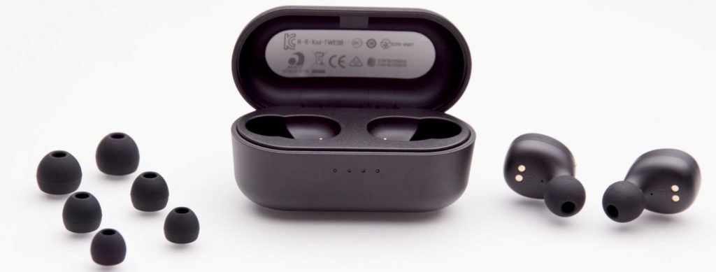 How to Get the Best Fit from Earbuds and Headphones