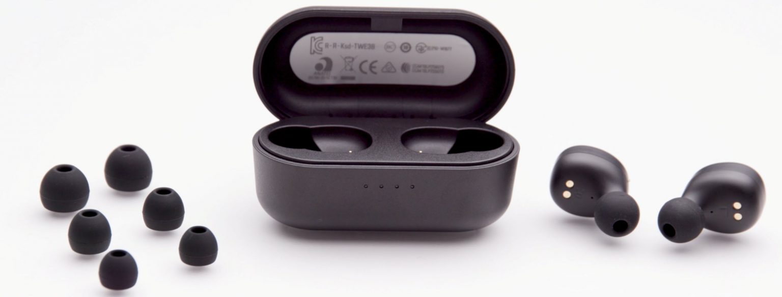 How to Get the Best Fit from Earbuds and Headphones